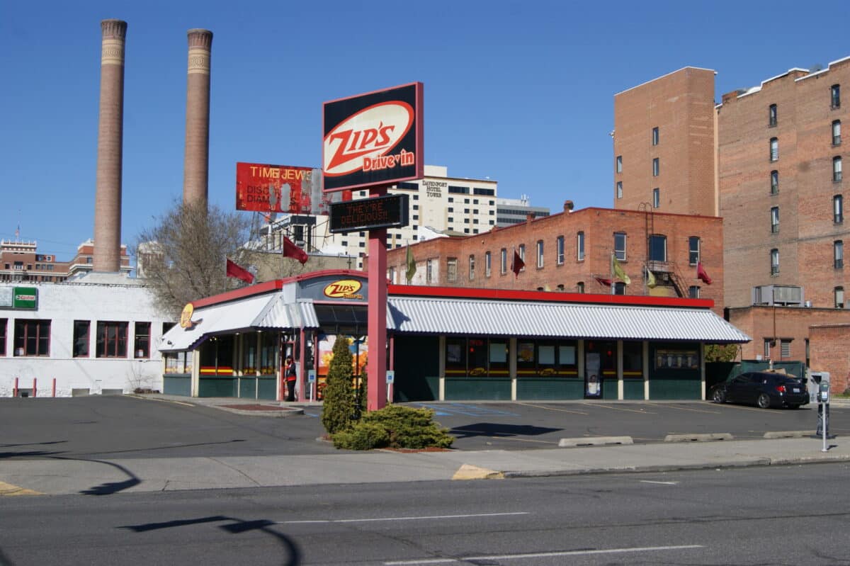 Zip的免下车菜单与价格[更新2023年3月]- TheFoodXP - 雷电竞reyba下载